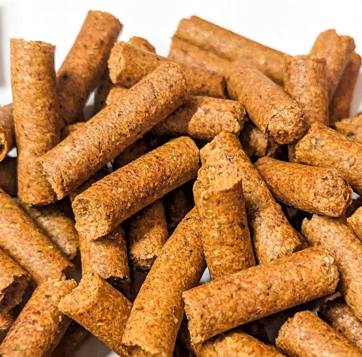 Paprika Snowflake Pellet – Forest Aquatics